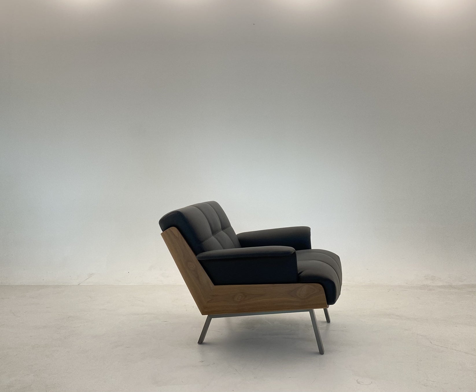 Minotti Daiki Armchairs – daylight