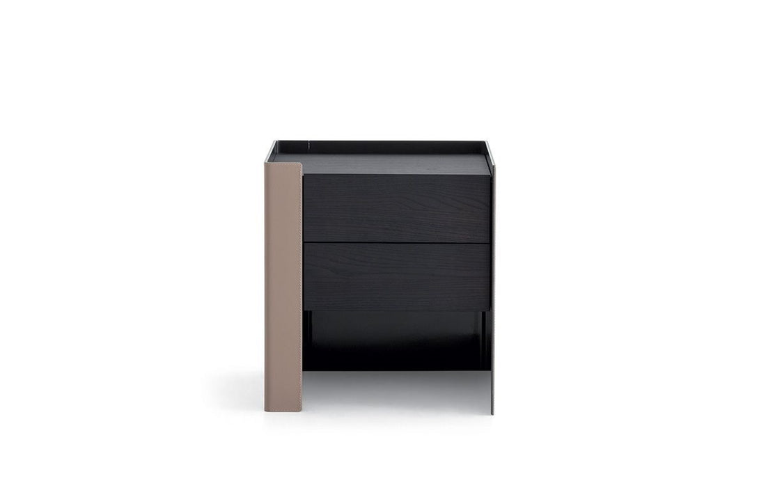 Poliform Chloe Nightstand – daylight