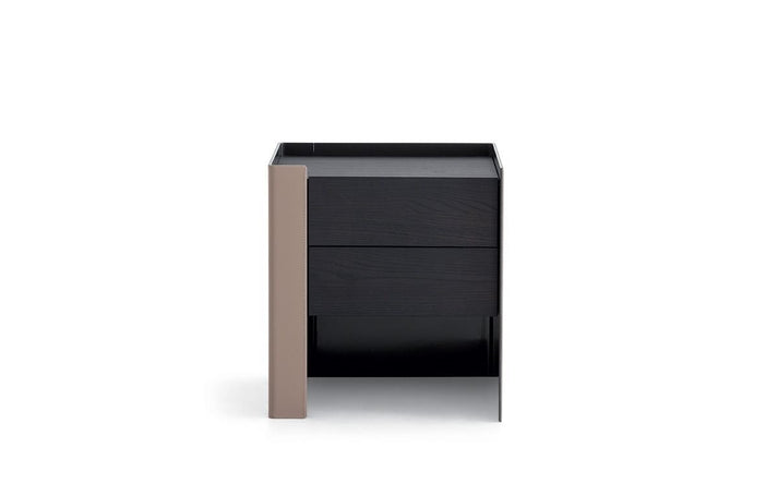 Poliform Chloe Nightstand – daylight